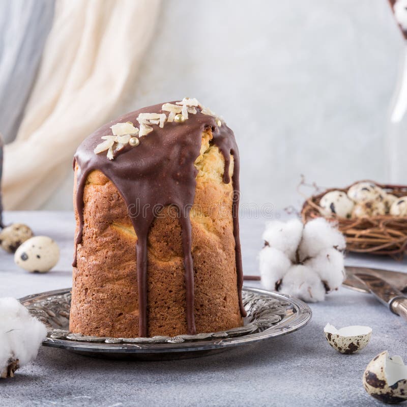 Easter Orthodox Sweet Bread Stock Image - Image of golden, meal: 105840523