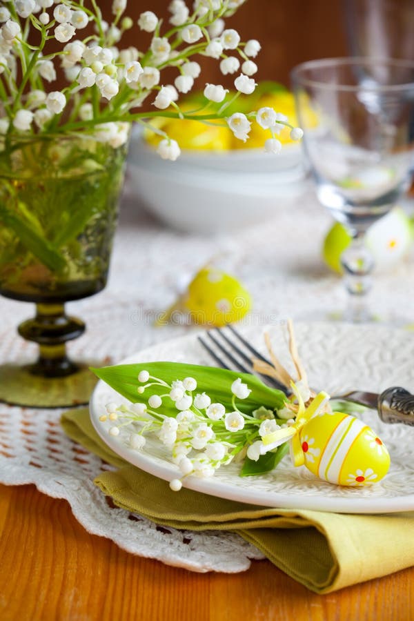 Easter place-setting stock image. Image of mayflower - 18394507
