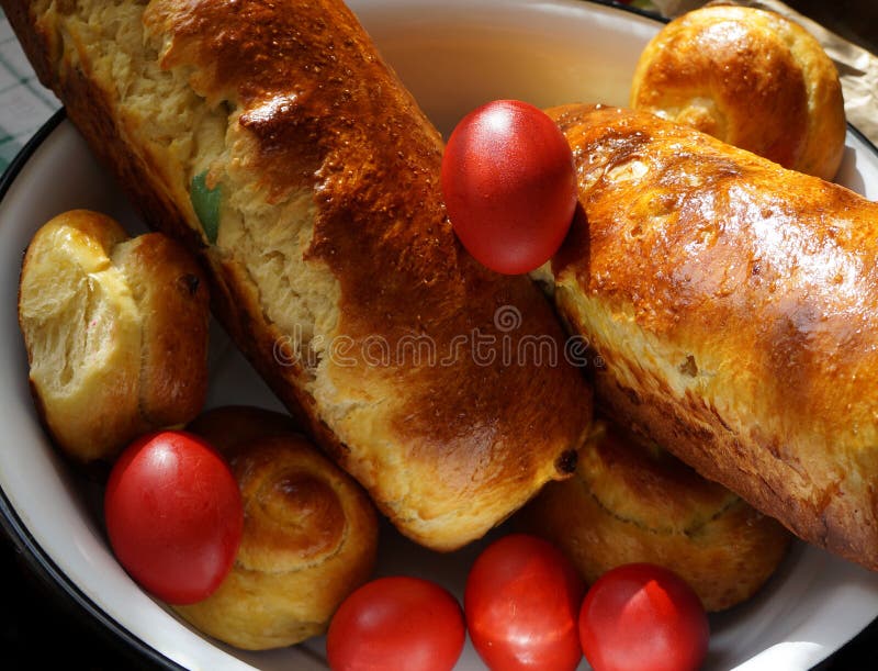 Easter Romanian Bread. Traditional Sweet Bread and Red Eggs for Easter ...