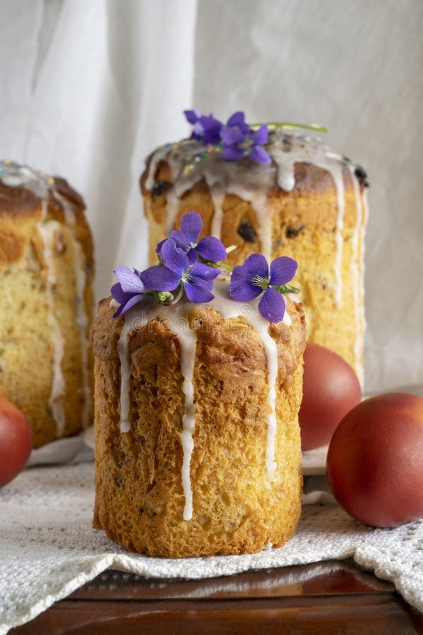 Easter Sweet Bread Light Background Time Springtime Stock Photos - Free ...