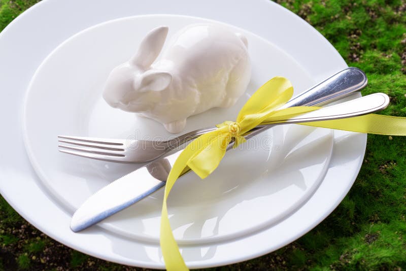 Easter table setting stock photo. Image of home, dining - 47936994