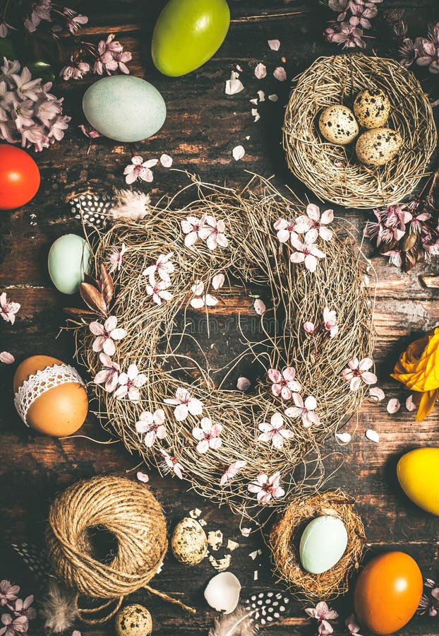 Easter egg wreath stock image. Image of easter, isolated - 18400927
