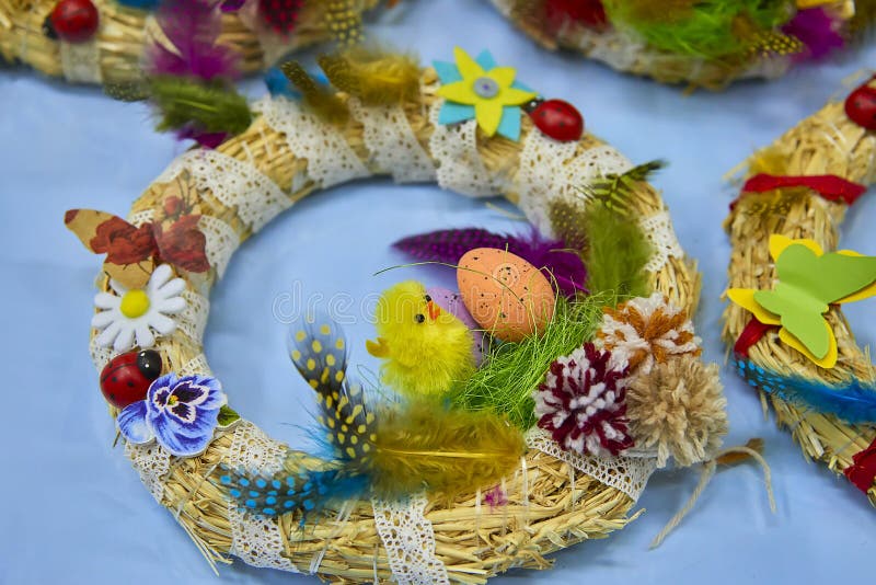 Easter Wreath with Easter Eggs, Baby Chicken and Easter Decorations ...