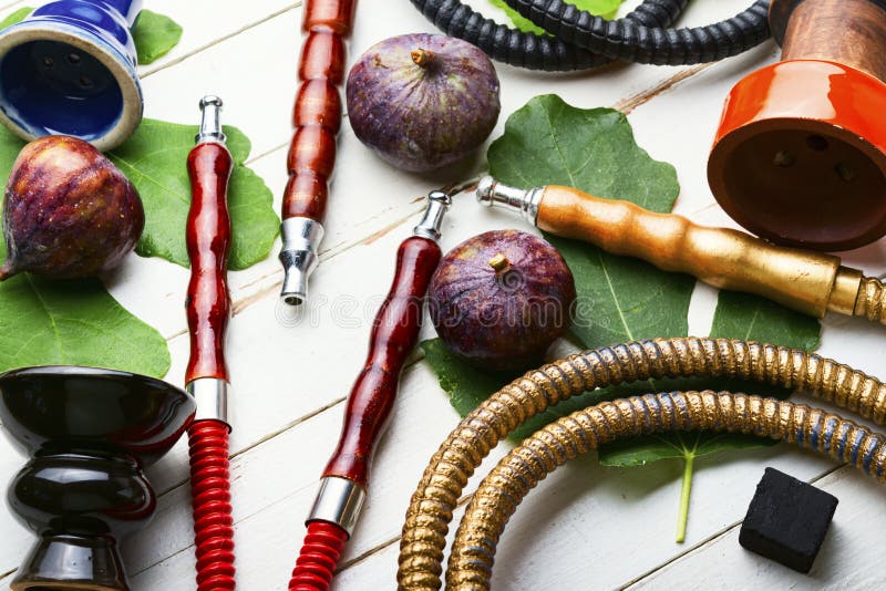 Easy Oriental Hookah with Figs Stock Image - Image of arabian, pleasure ...