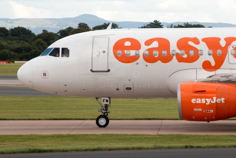 Easyjet Airbus A319 imagen de archivo editorial. Imagen de coste - 84136634
