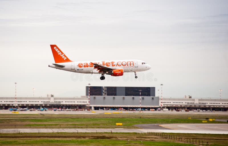 EasyJet Low Cost Airbus A319 Editorial Photography - Image of elevate ...