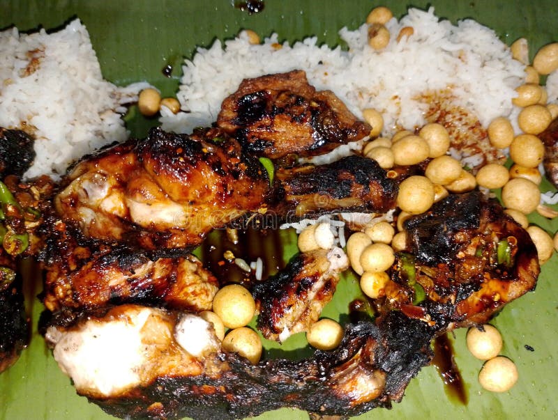 Eat Grilled Chicken on Banana Leaves Stock Photo - Image of food, fish ...