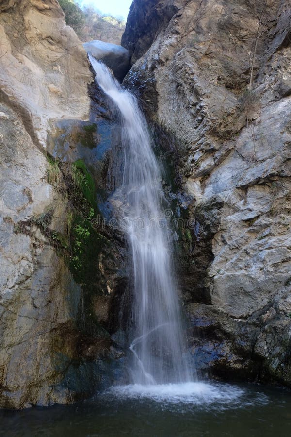 Eaton Canyon Falls Trail Hike In Pasadena Near Los Angeles, California ...
