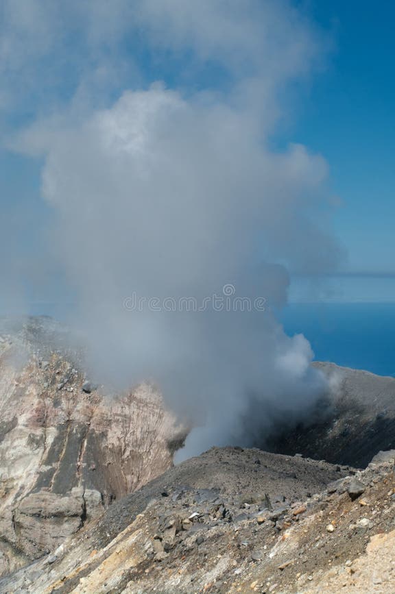 Ebeko-Vulkan, Paramushir-Insel, Russland Stockfoto - Bild von draussen ...