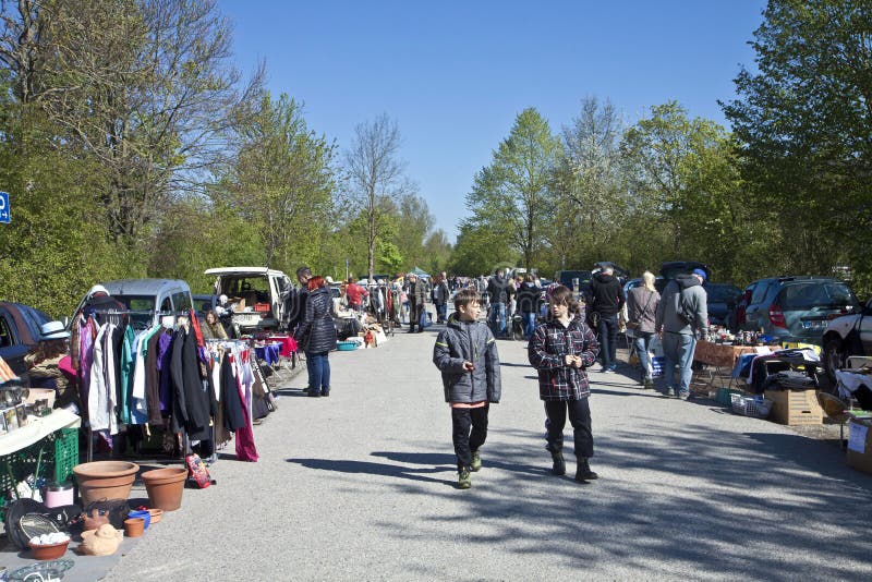 Eching, Germany - Visitors at Spring Flea Market Editorial Photo ...