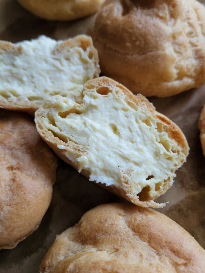 Creamy Puff Pastry Eclair Fresh Milk Stock Image - Image of milk ...