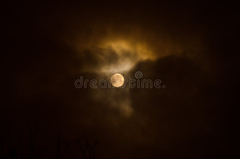 Eclipse Da Lua Na Lua Cheia Lua Super Do Sangue Azul Imagem de Stock - Imagem de nave, cratera ...