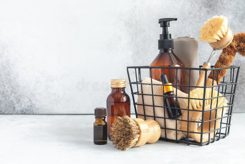 Eco Friendly Cleaning Products and Tools. Bamboo Accessories and ...