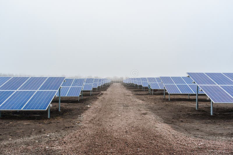 116 Ground Mounted Solar Farm Stock Photos - Free & Royalty-Free Stock ...
