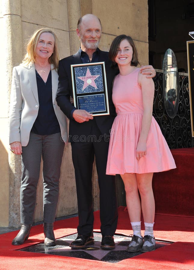 Ed Harris Et Amy Madigan Et Lily Harris Image éditorial - Image du ...