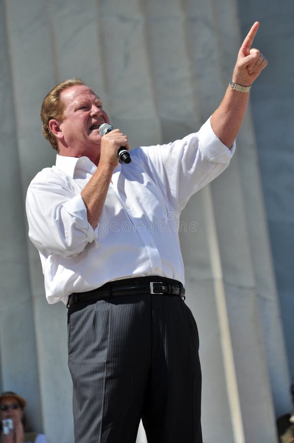 Ed Schultz editorial image. Image of progressive, personality - 16321510