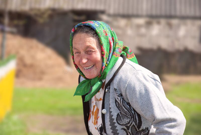 Edad avanzada feliz imagen de archivo. Imagen de medio - 39402547