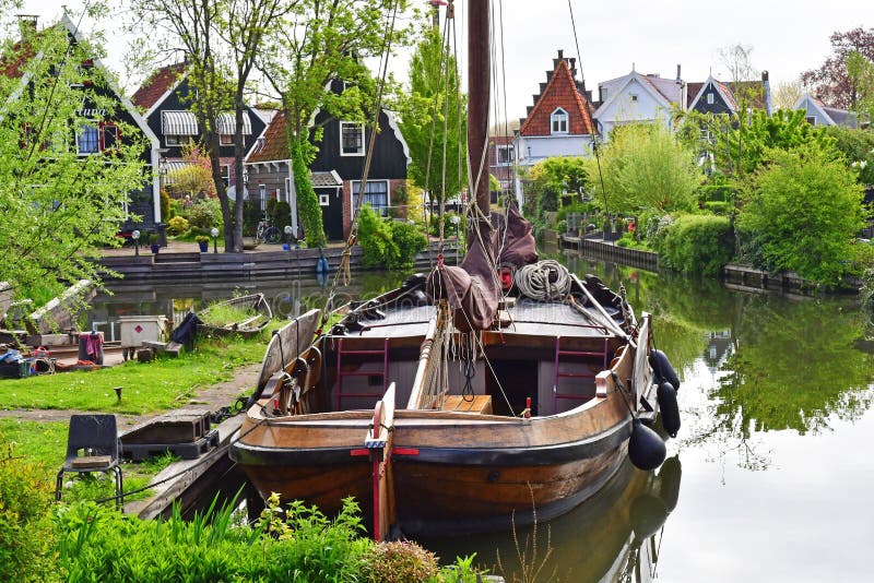 Edam, Netherlands - May 22 2022 : Touristy City Centre Editorial Stock ...