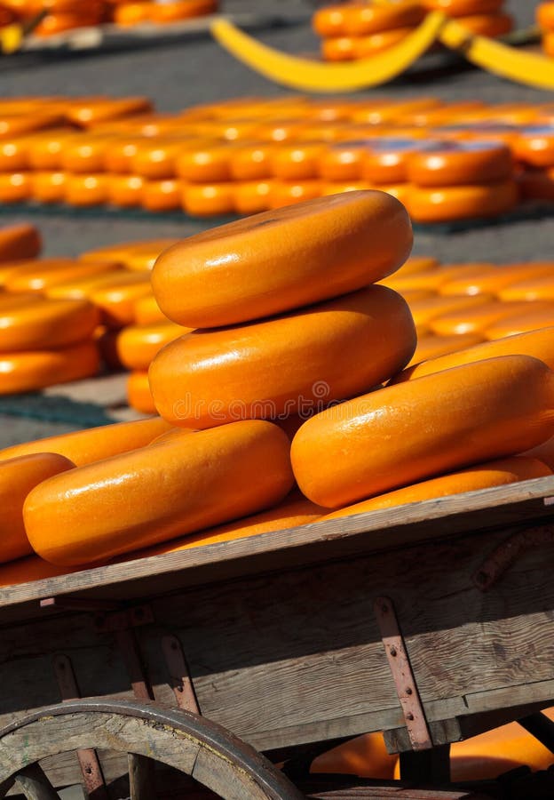 Edammer Kaas Op De Markt in Alkmaar Stock Afbeelding - Image of ...