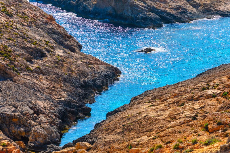 Edge of a Cliff Overlooking Water Below Stock Photo - Image of cliff ...