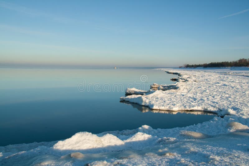 Edge of icy coast stock photo. Image of perspective, snow - 12672210