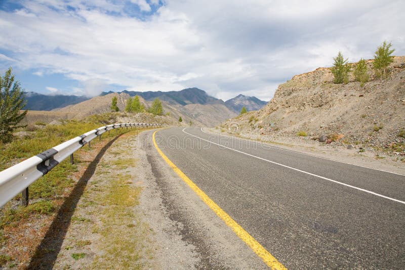 Edge of a mountain road stock image. Image of land, bottom - 16333941
