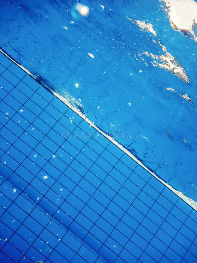 Edge of Pool Underwater View Stock Photo - Image of nature, aquatic ...