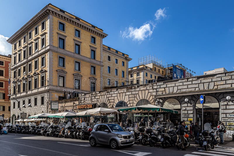 Centro storico di Roma immagine stock. Immagine di colore - 46094893