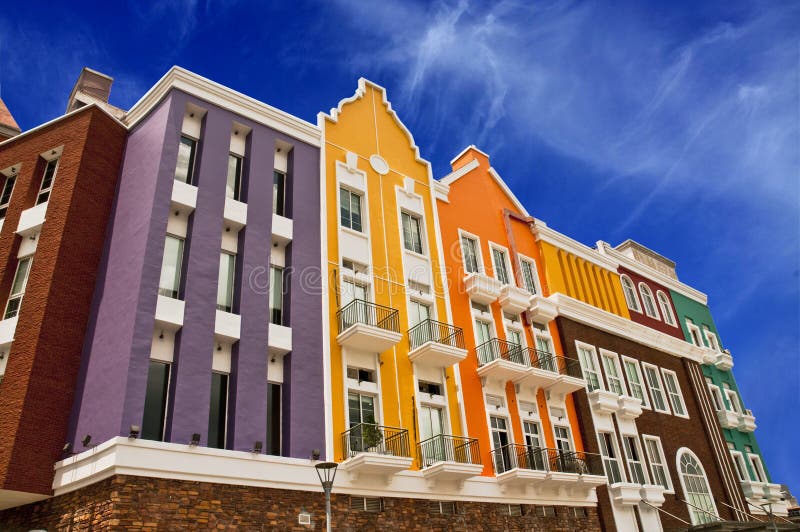 Edificio colorido imagen de archivo. Imagen de pared - 15700893