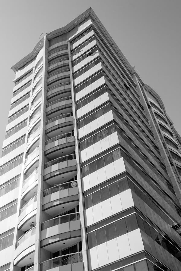 Edificio Con Los Balcones Imagen Blanco Y Negro Imagen de archivo ...