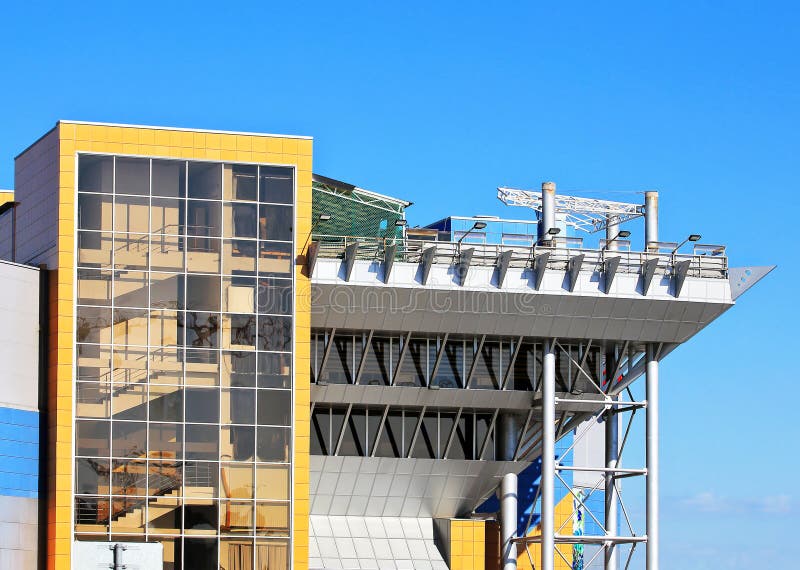 Edificio De Alta Tecnología Moderno Del Estilo Foto de archivo - Imagen de alto, enorme: 57843340