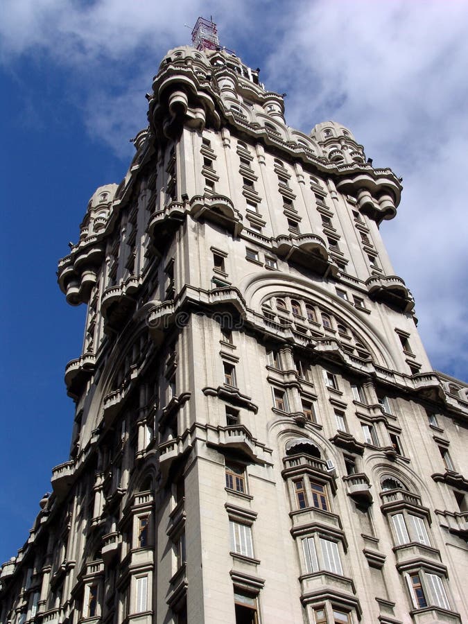 Edificio De La Salvedad - Montevideo Uruguay Foto de archivo - Imagen ...