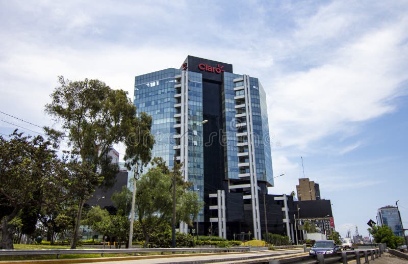 Edificio De La Torre Del Claro En San Isidro Foto editorial - Imagen de ... Edificio De La Torre Del Claro En San Isidro Foto editorial - Imagen de ...