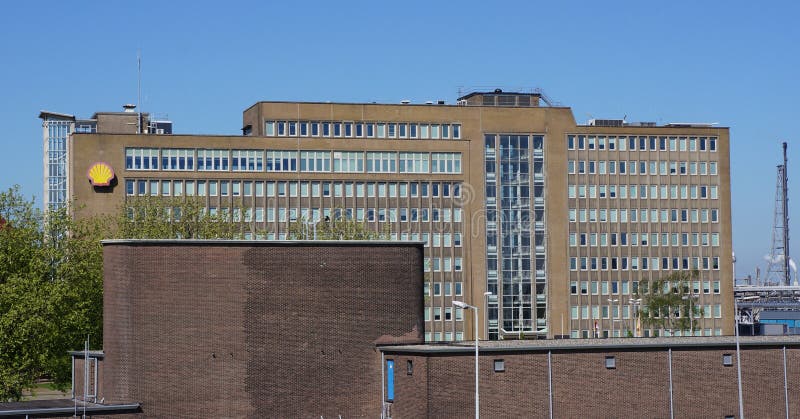 Edificio De Shell En El Distrito De Botlek De Rotterdam Fotografía ...