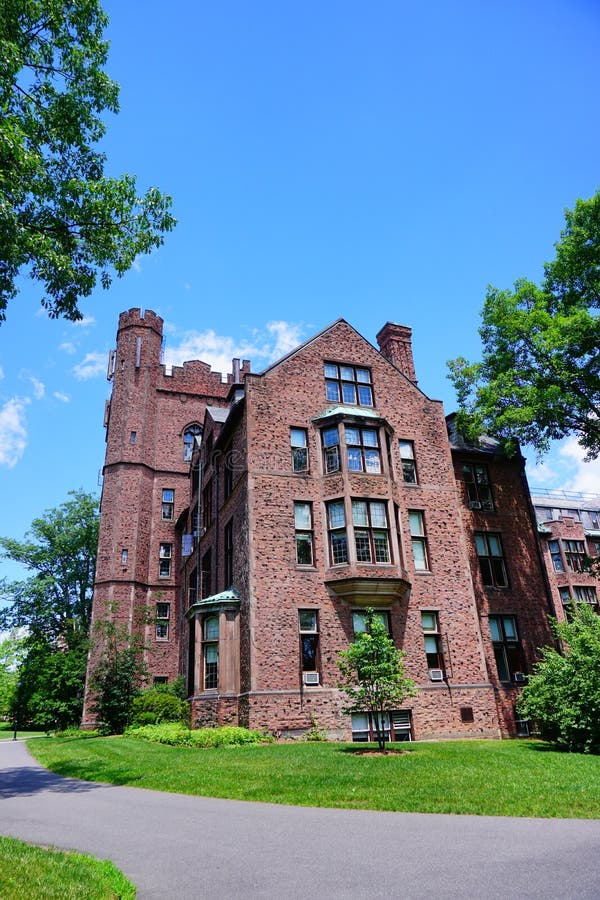 Edificio Del Campus De La Universidad Del Mt Holyoke Imagen de archivo ...