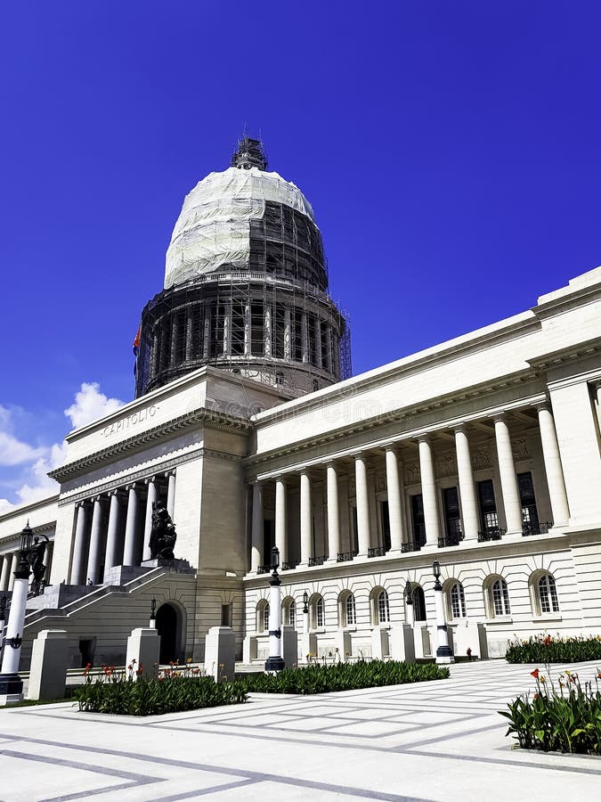 El Edificio Del Capitolio, La Habana Imagen de archivo - Imagen de cuba ...