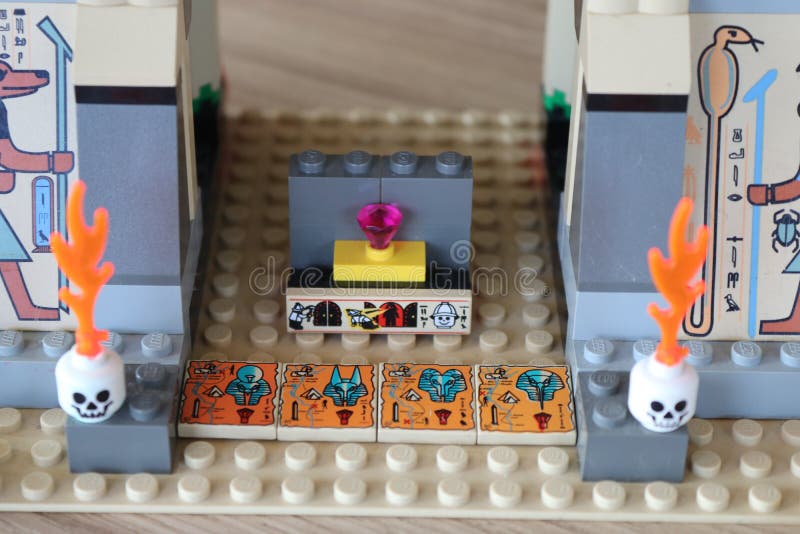 Edificio Del Lego De Egipto Antiguo Foto editorial - Imagen de antiguo ...