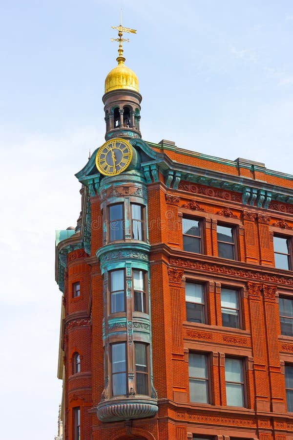 Torre De Reloj Del Edificio Viejo De La Oficina De Correos En El ...