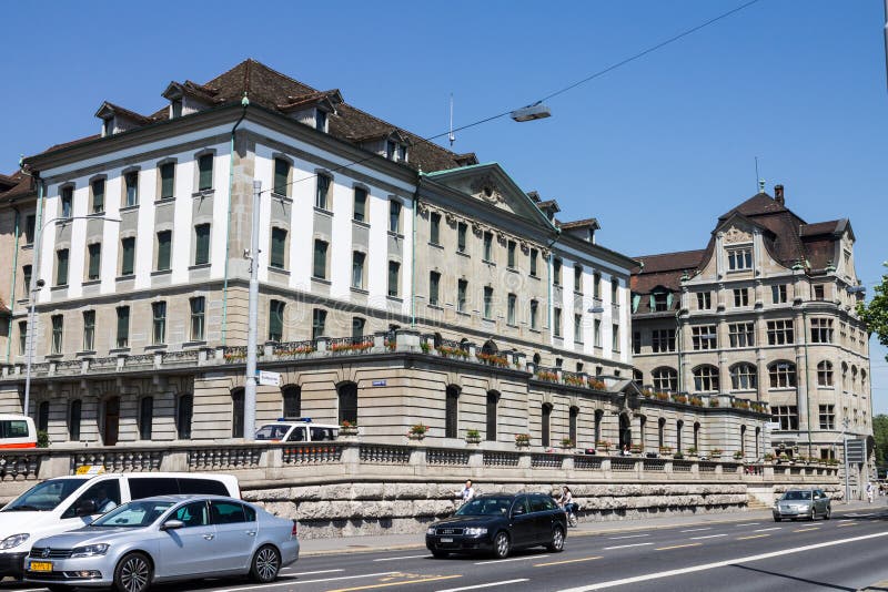 Zurich Suiza 19 De Julio De 2015 : Edificios De Viviendas Modernas En Seebach, a Las Afueras De ...
