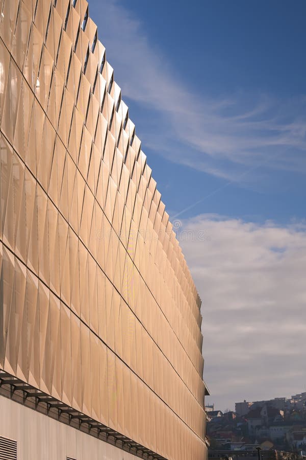Edificio Moderno Cluj Bt Arena Utilizado Como Centro De Eventos Imagen ...