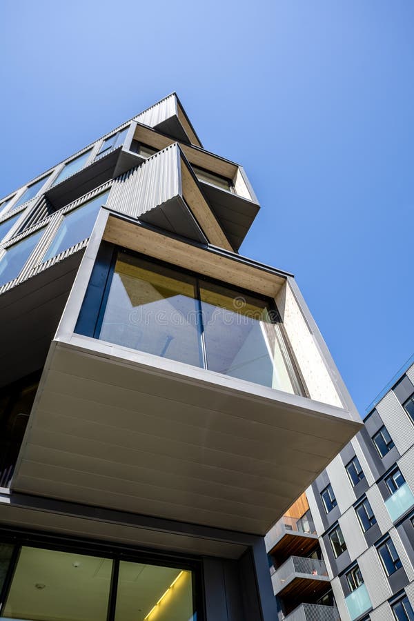 Edificio Modular De Varios Pisos Imagen de archivo - Imagen de gris ...