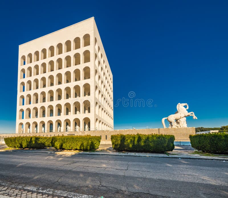 Edificio Monumental En Roma Imagen de archivo editorial - Imagen de ...