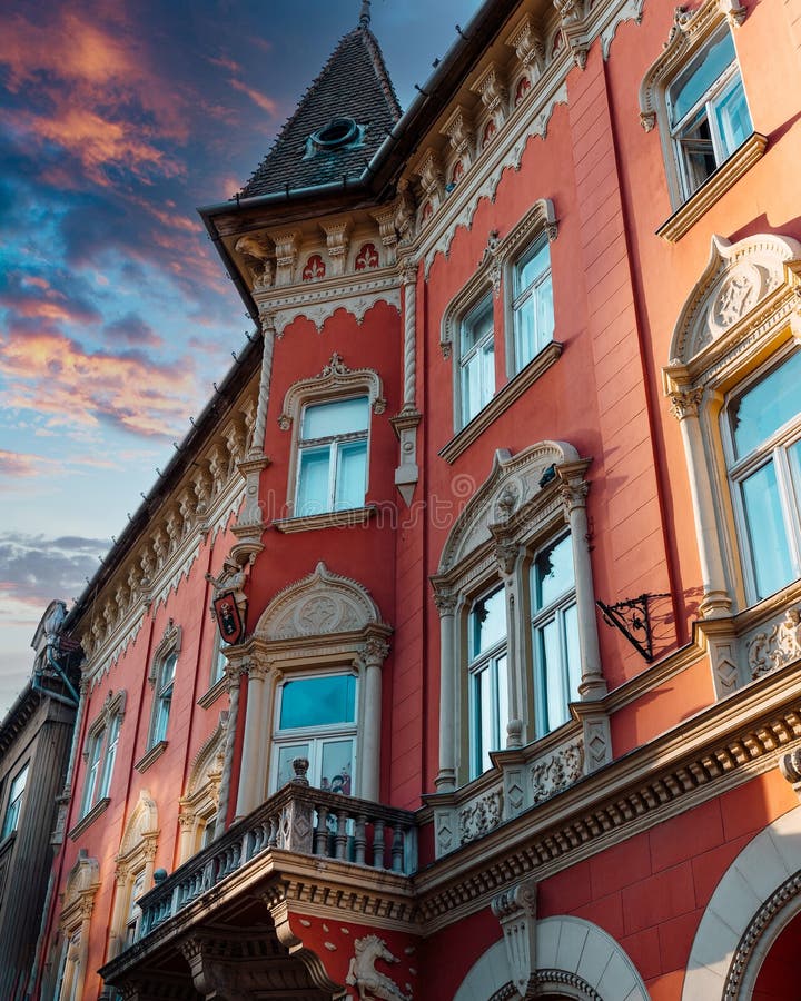 Edificio Rojo Art Nouveau En Subotica Serbia Foto de archivo - Imagen ...