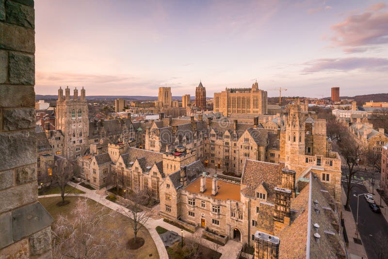 Escultura De La Tabla De Yale University Women Foto de archivo - Imagen ...