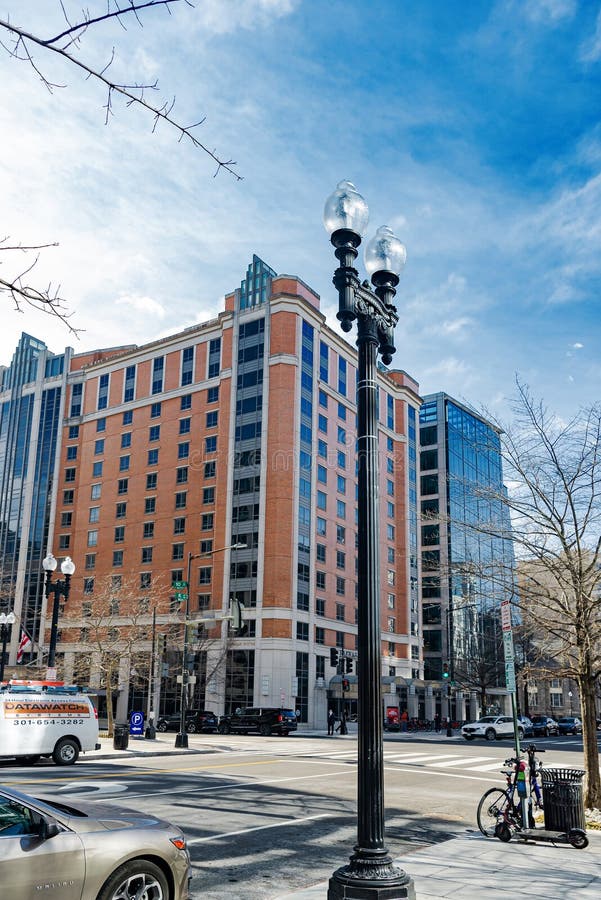 Edificios De Altura En Las Intersecciones Del Centro De Washington DC ...