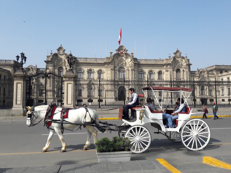 Edificios De Arquitectura De Lima Peru Foto editorial - Imagen de viejo ...