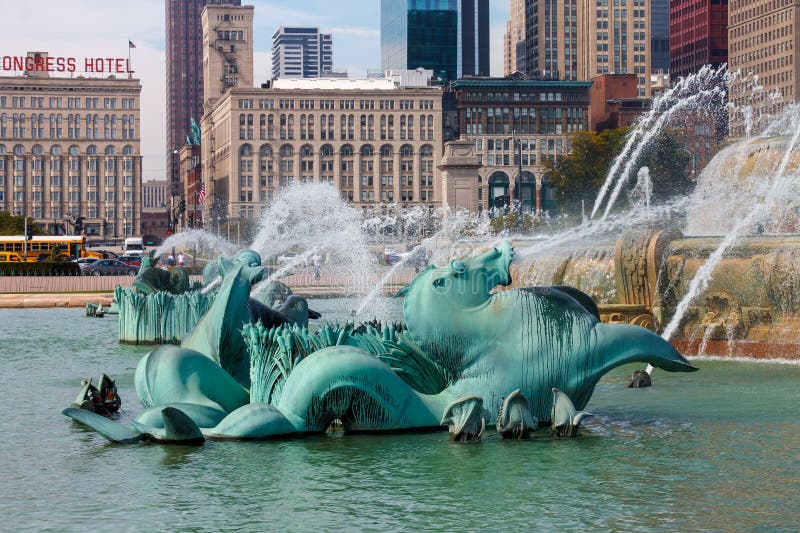 Edificios De Arquitectura Moderna Chicago Il Usa Foto de archivo ...