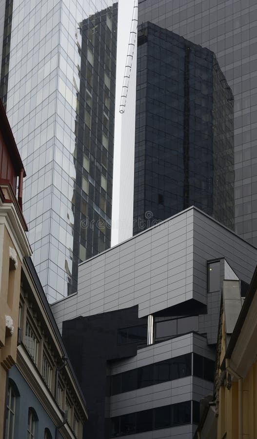 Edificios De Oficinas De Arquitectura Moderna Foto de archivo - Imagen de cityscape, perspectiva ...