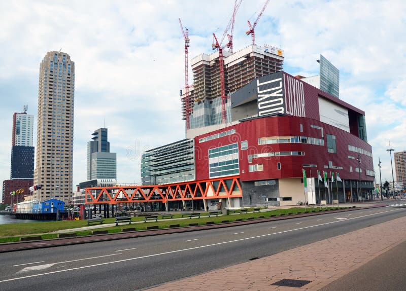 Edificios De Oficinas En Rotterdam, Holanda Foto editorial - Imagen de ...
