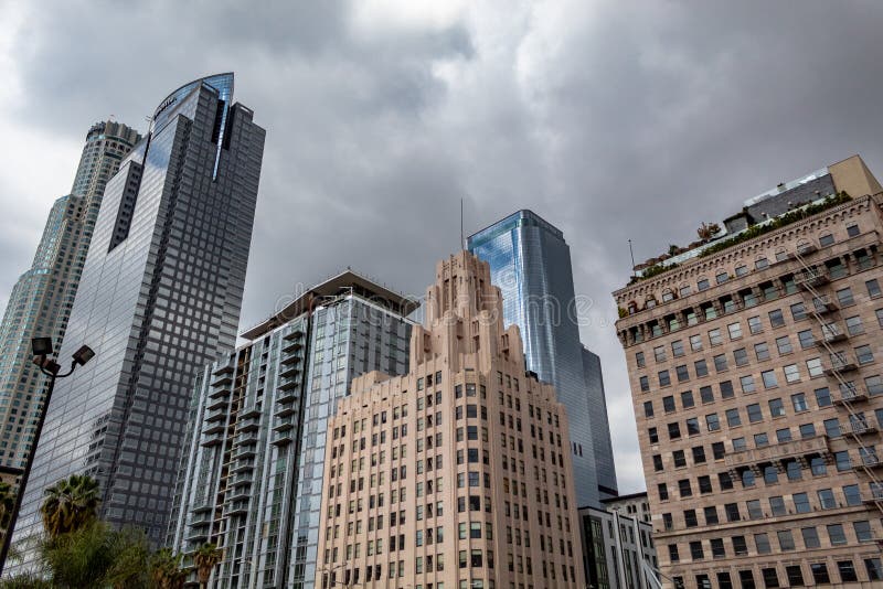 Edificios De Pisos Altos En El Centro De Los Angeles California Imagen editorial - Imagen de ...